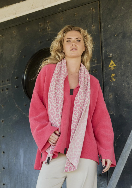 HENRIETTE STEFFENSEN – Karens Boutique Kells